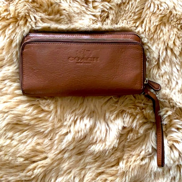 Coach | Bags | Coach Tan Wristlet Wallet | Poshmark